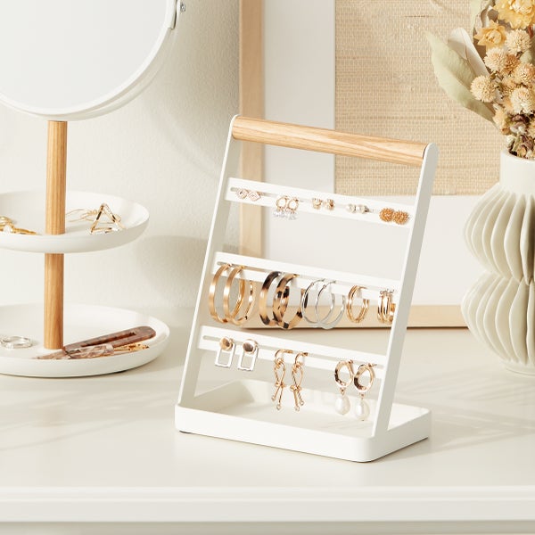 earring holder